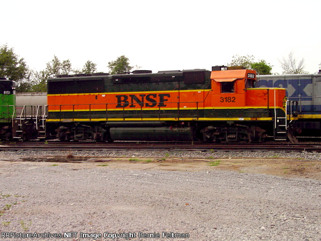 Burlington Northern Santa Fe GP50 #3182 parked in front of the CSX Yard Office